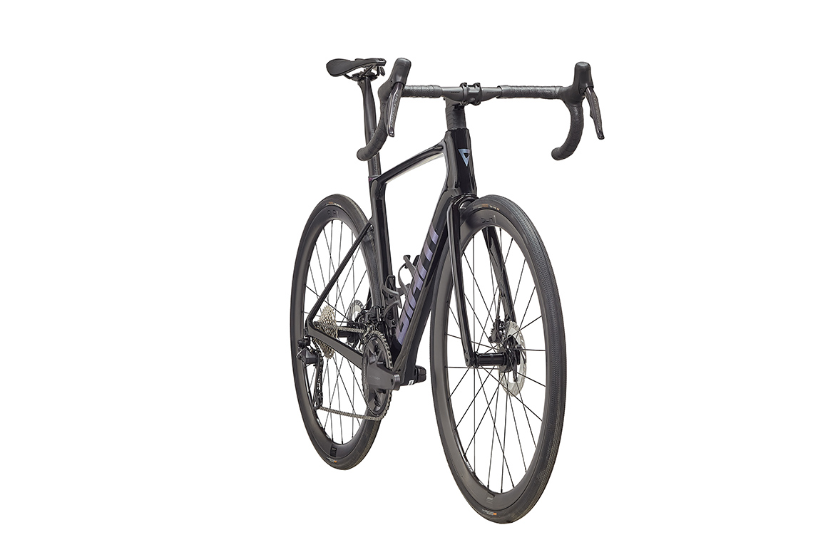 High Performance Endurance Road Bike | Giant Defy Advanced Pro (2024) | Giant Bicycles UK