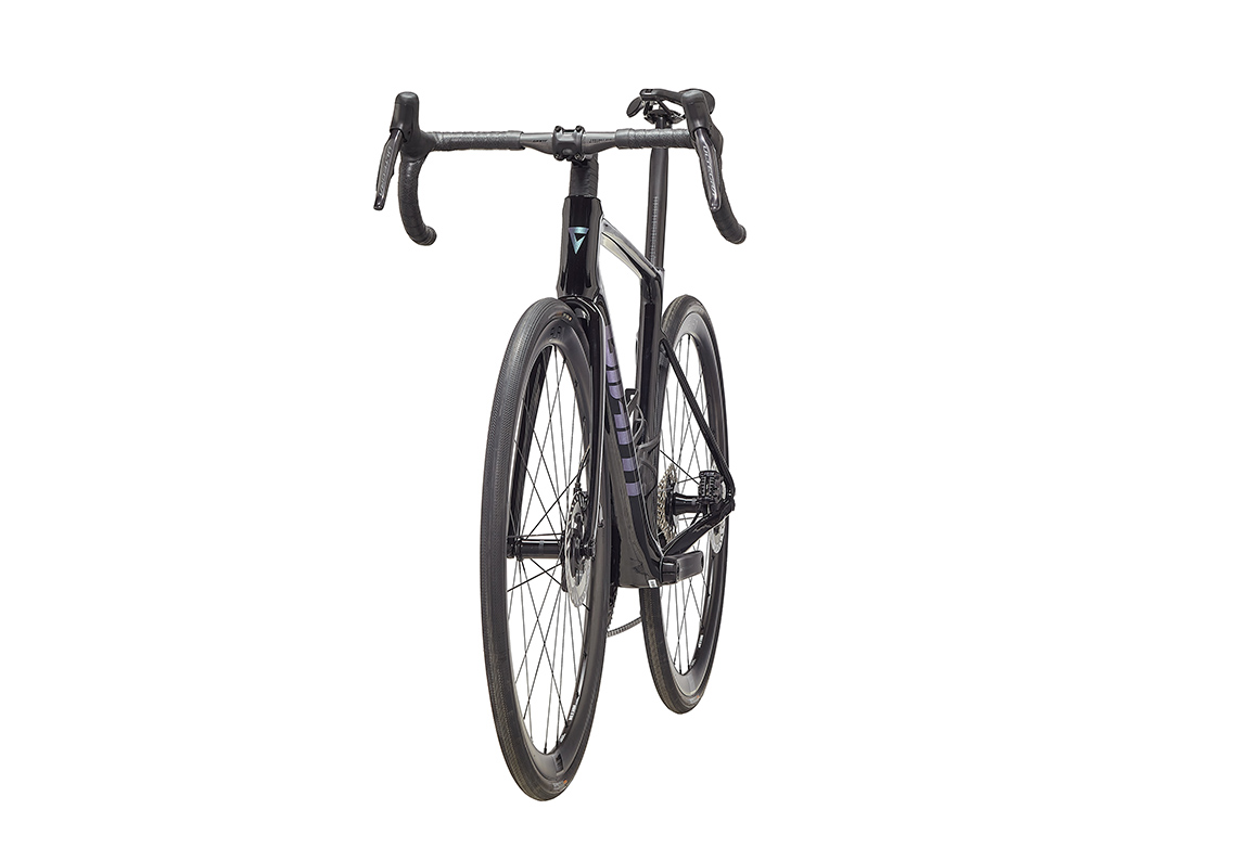 High Performance Endurance Road Bike | Giant Defy Advanced Pro (2024) | Giant Bicycles UK