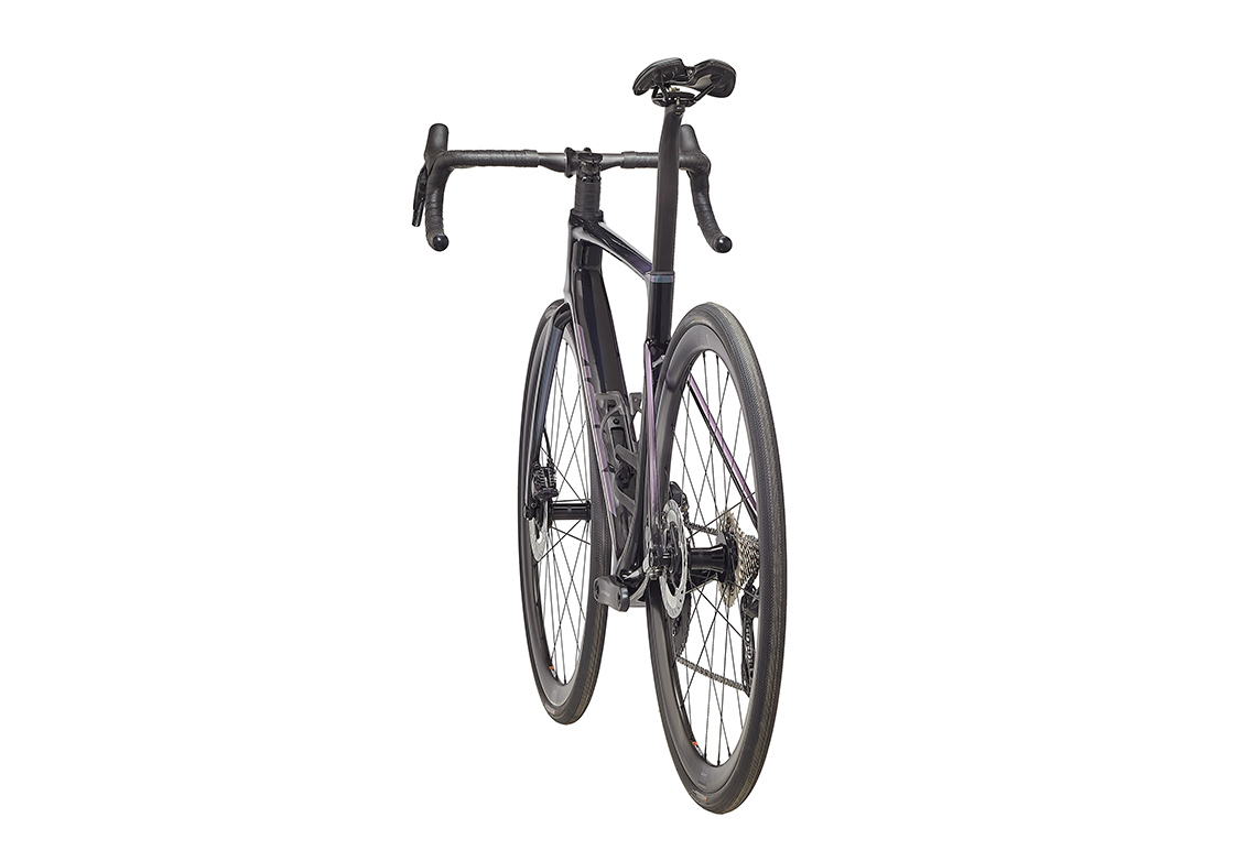 High Performance Endurance Road Bike | Giant Defy Advanced Pro (2024) | Giant Bicycles UK