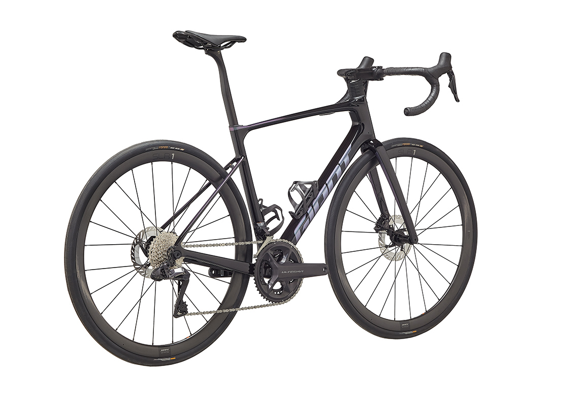 High Performance Endurance Road Bike | Giant Defy Advanced Pro (2024) | Giant Bicycles UK