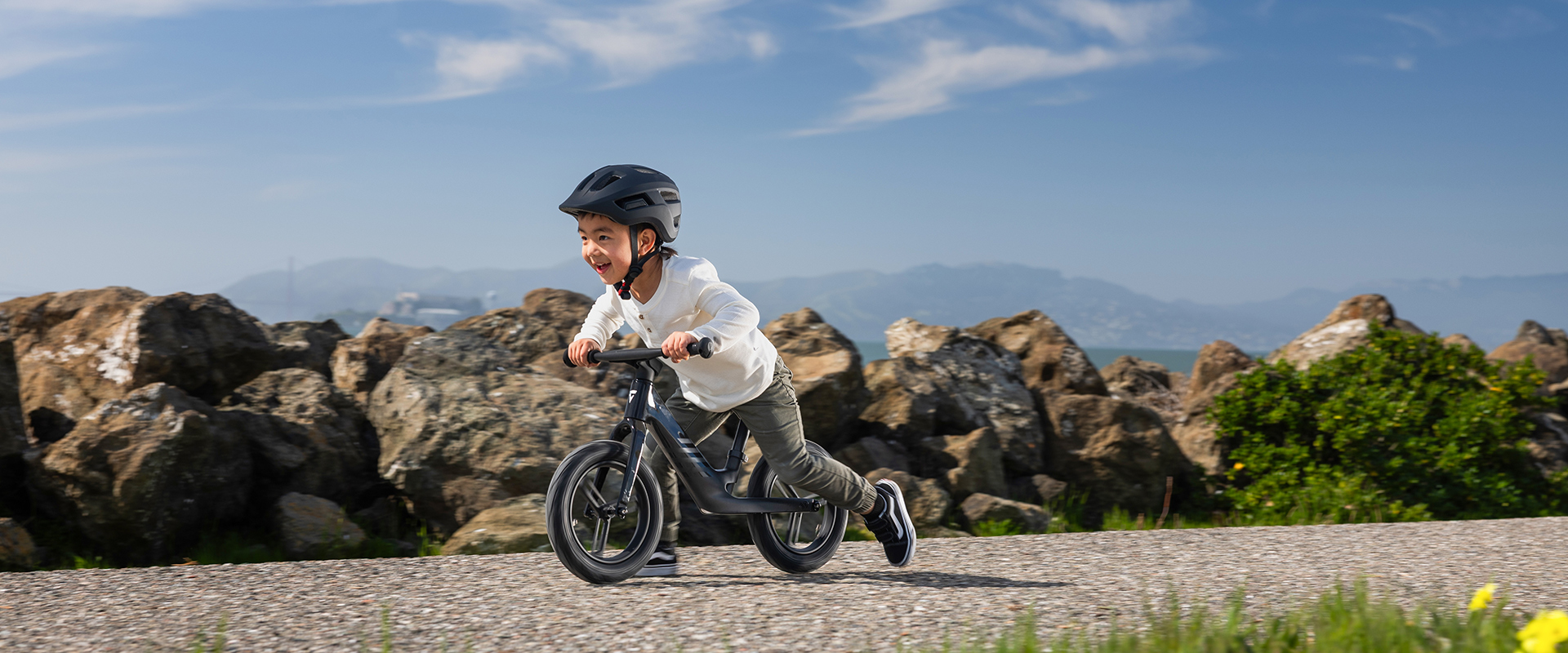 Pre rCarbon | Recycled Carbon Balance Bike | Giant Bicycles Official site