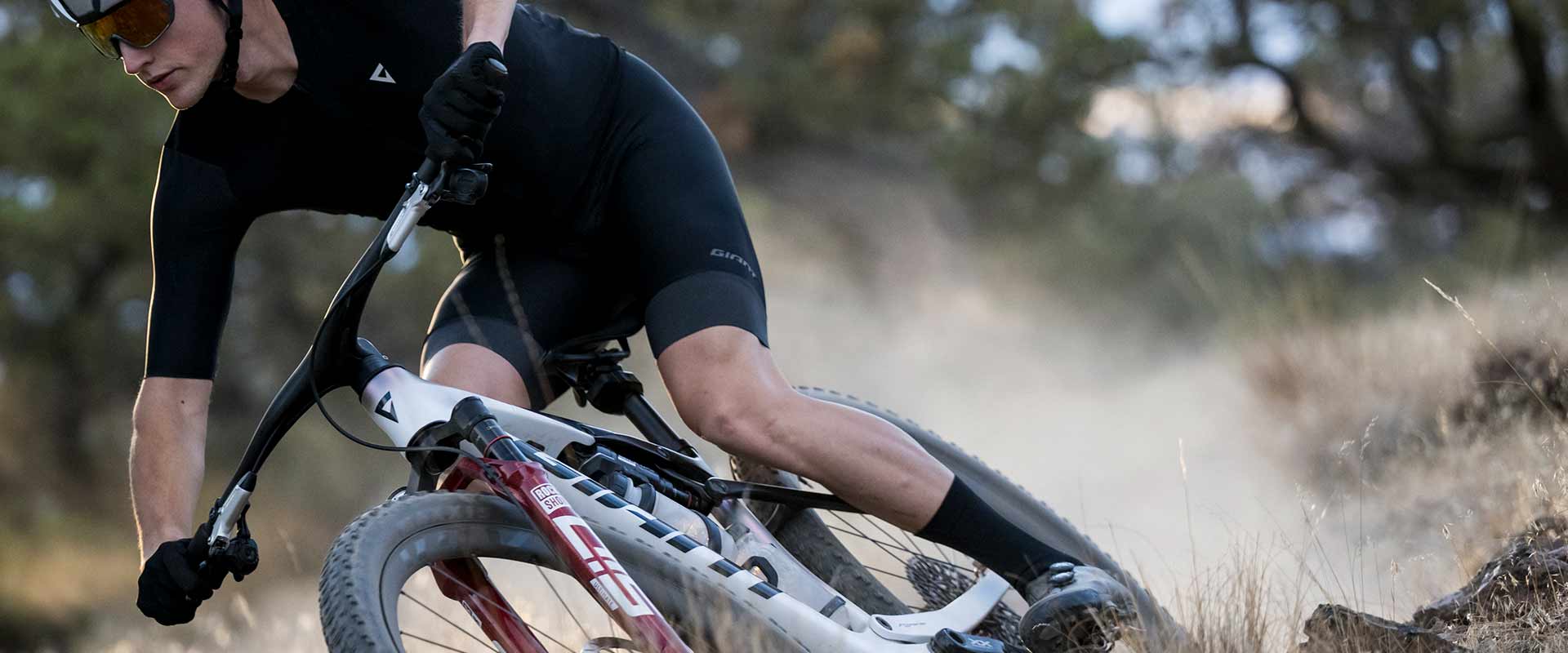 Contact XC Integrated Handlebars | Seamless Control | Giant Bicycles US